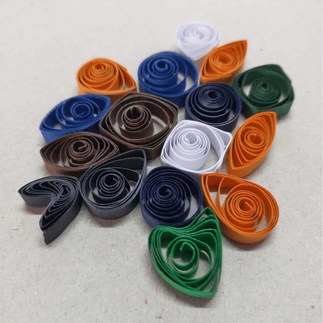 Tara Tries Quilling - Western Downs Libraries